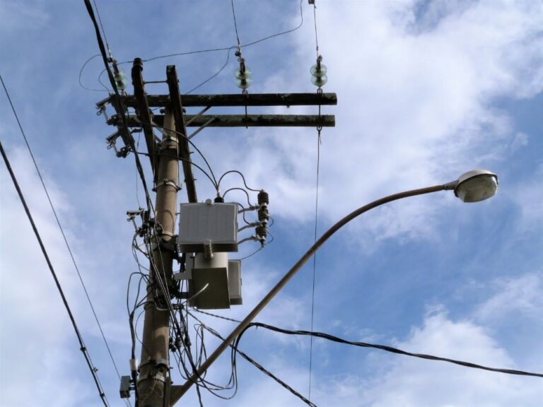 Medidas e Instalação de Poste de Luz Padrão - Dicas da Casa